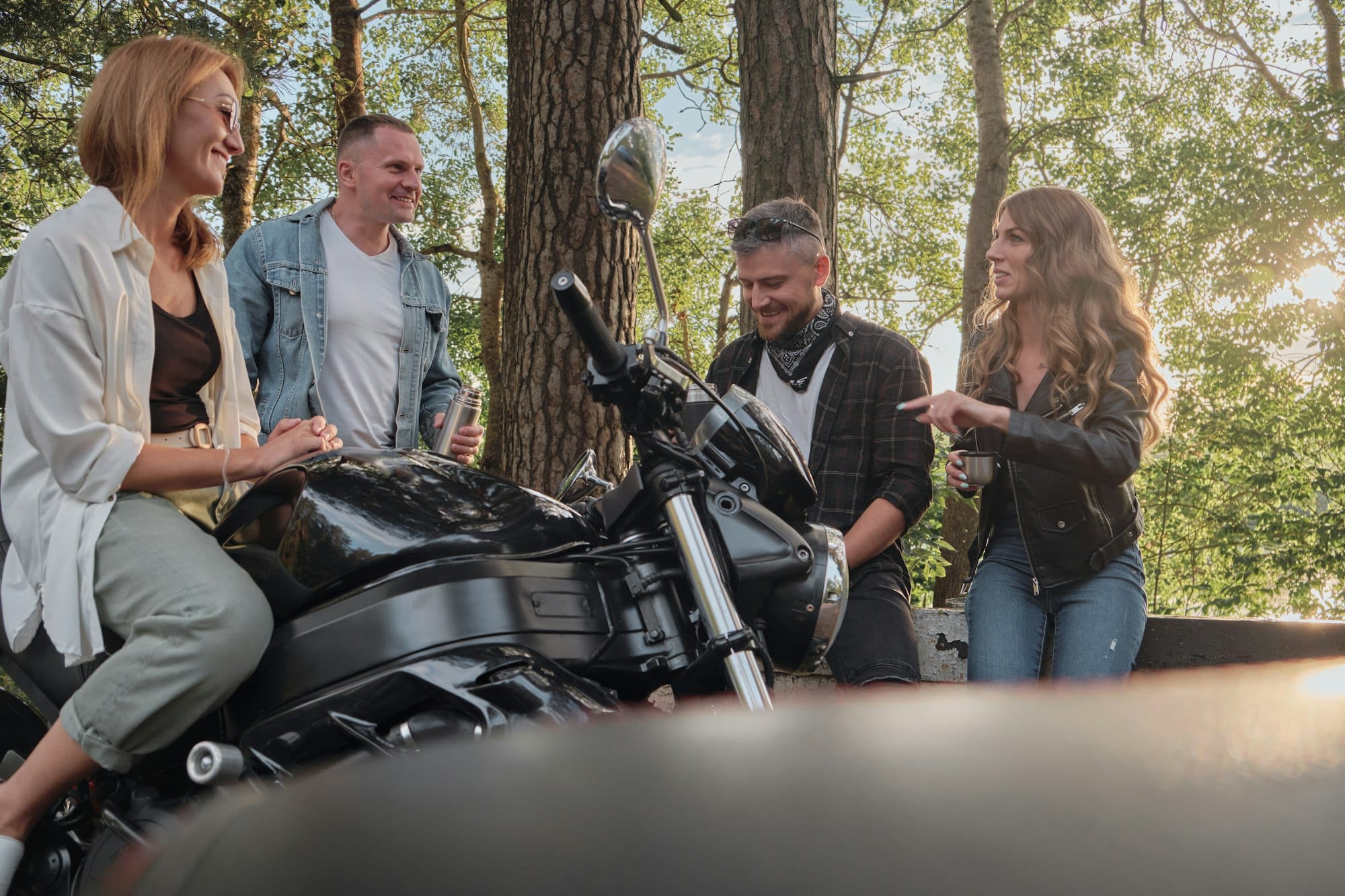 Connectés par la passion : Les rencontres entre motards